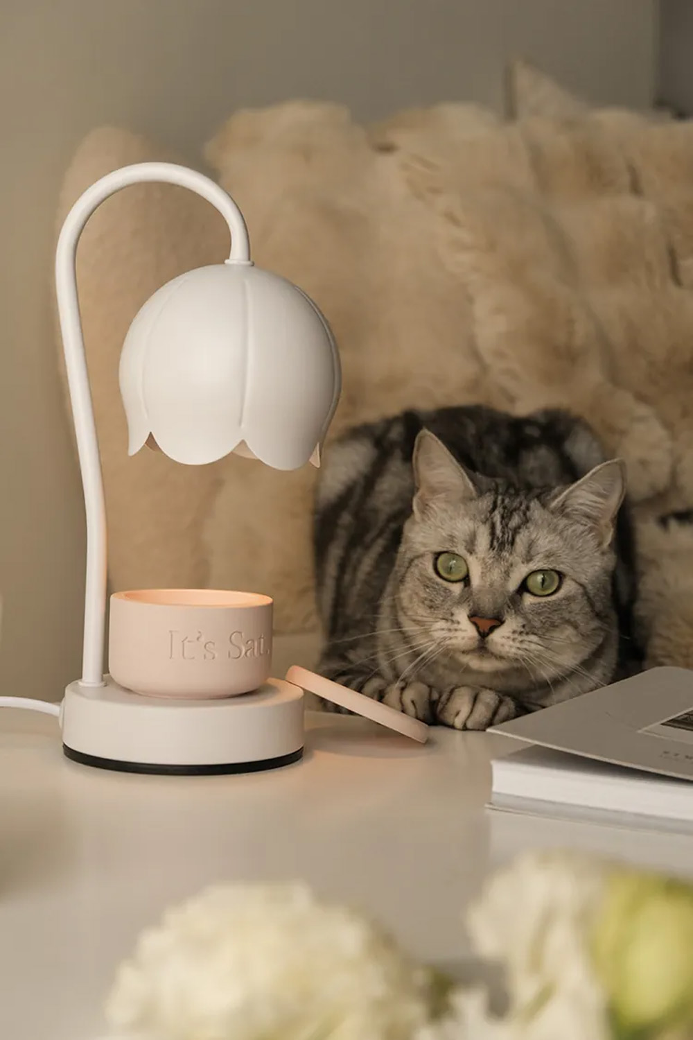 It's Sat. 原創手工香氛蠟燭 - mooin 目隱生活 | 奶油色、大地色系居家用品 - mao & kou